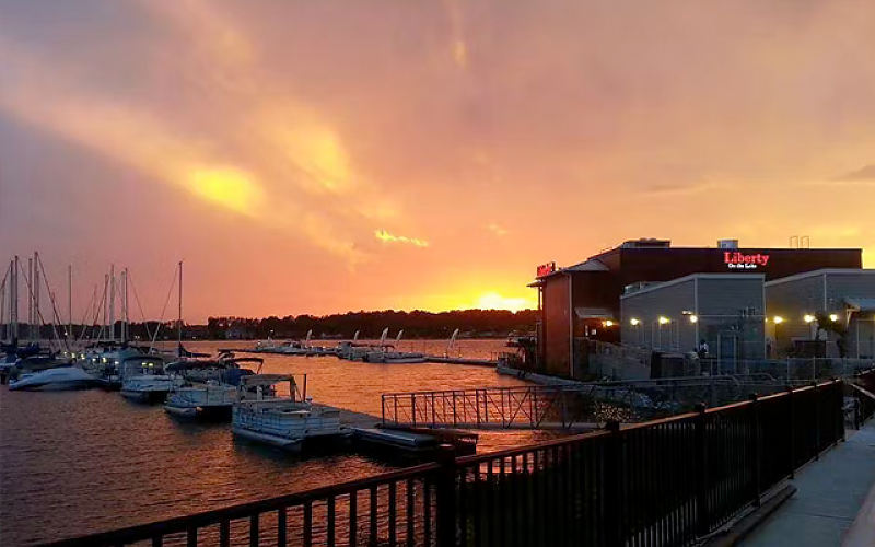 A Foodie’s Guide to the Best Restaurants Around Lake Murray | Blog